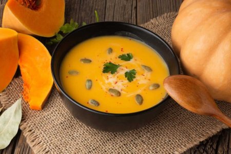 15 сытных и вкусных крем-супов из тыквы