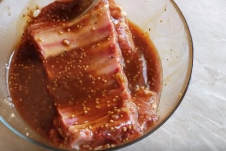 25 простых маринадов для свиных ребрышек
